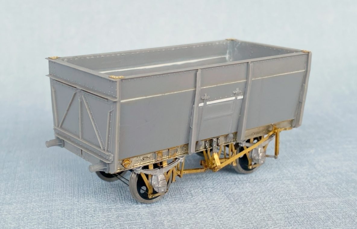 Morton-Independent-Lifting Link Brake Underframes | Rumney Models